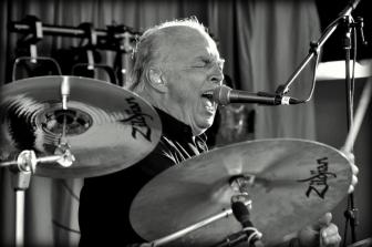 Peter Rivera (Rare Earth, solo) • Hit Channel - Bizznews.gr