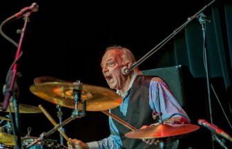 Peter Rivera (Rare Earth, solo) • Hit Channel - Bizznews.gr