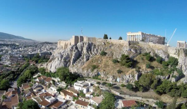 Αναφιώτικα: Ένα νησάκι με 45 σπίτια στα πόδια της Ακρόπολης - Bizznews.gr